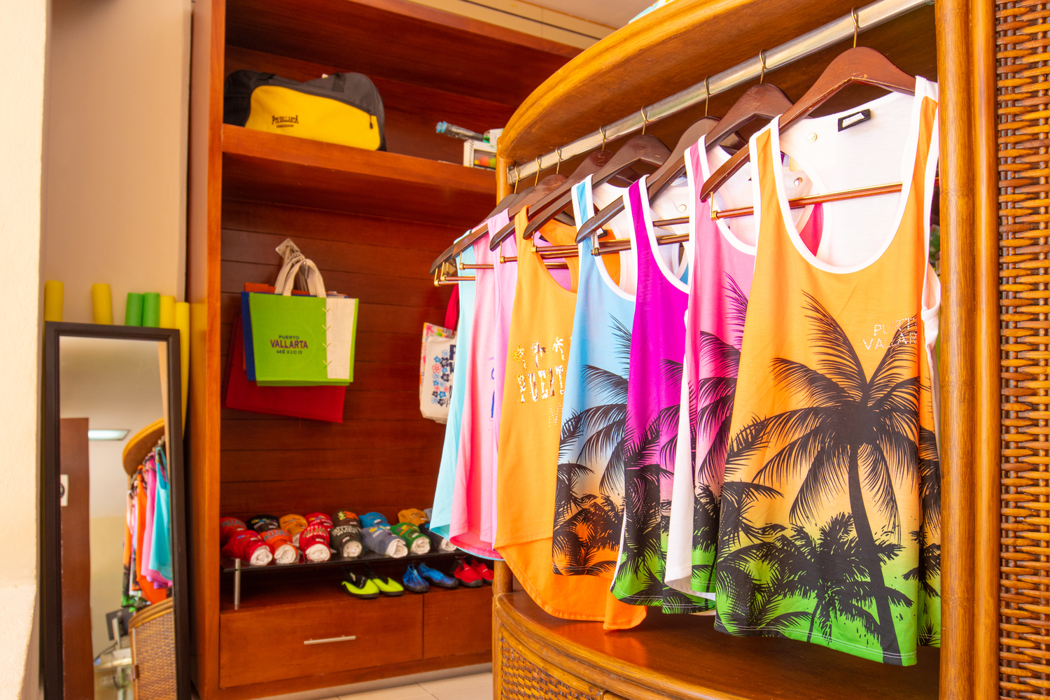 Enjoy a minimarket inside your hotel - Club Velas